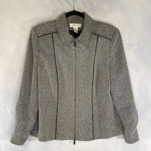 Judith Hart - Poshmark